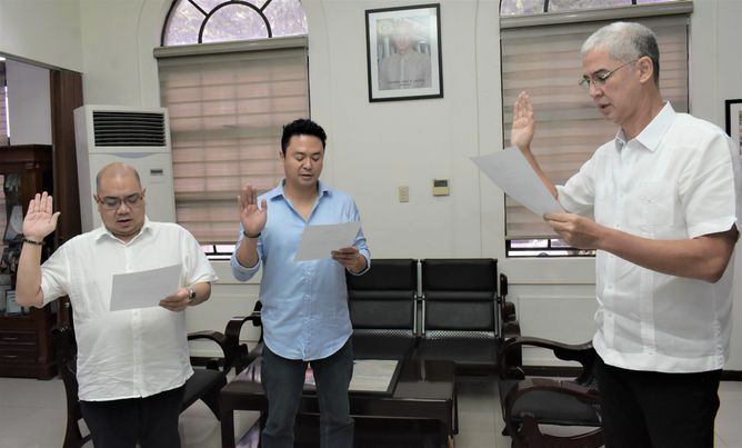 Peña returns as Pulupandan mayor after cousin resigns - Digicast Negros