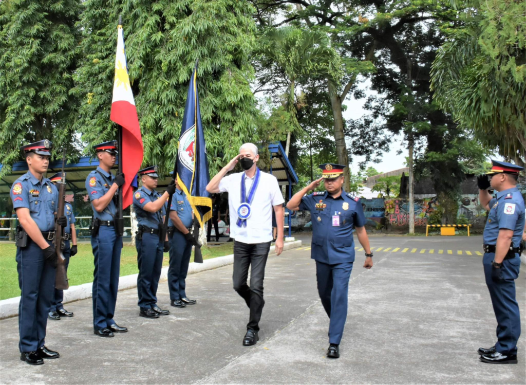 NOCPPO awards 25 police officers, stations - Digicast Negros