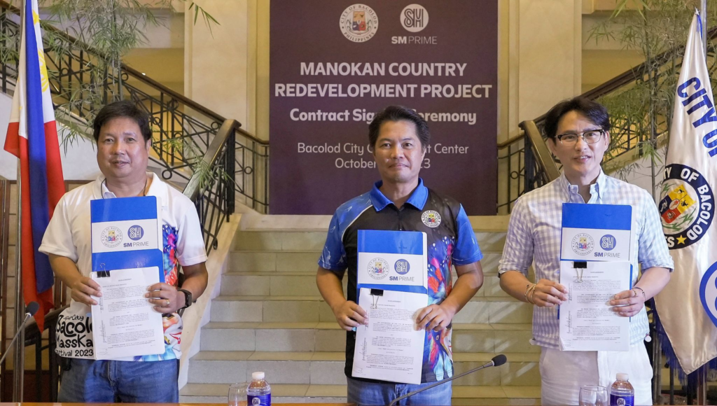 Manokan redev contract inked, SM turns over P131.8M to city - Digicast Negros